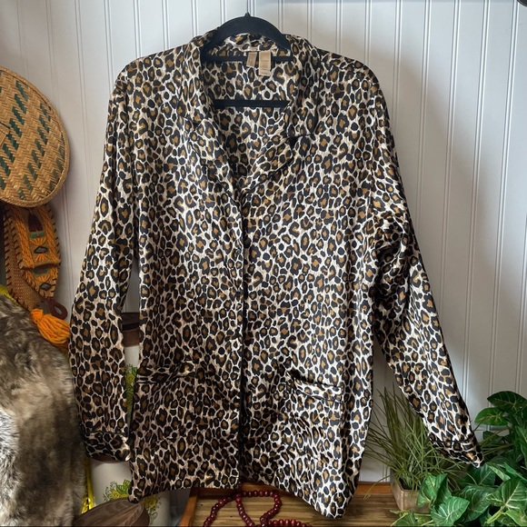 Ambrielle | Intimates & Sleepwear | Ambrielle Silky Animal Print Pj Top ...